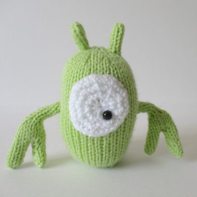 Alien and Robot Free Knitting Pattern - Knitting Bee